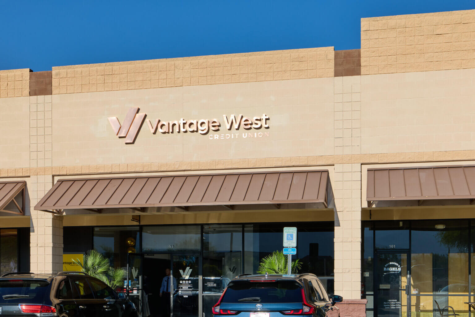 Community Bank Careers | Vantage West